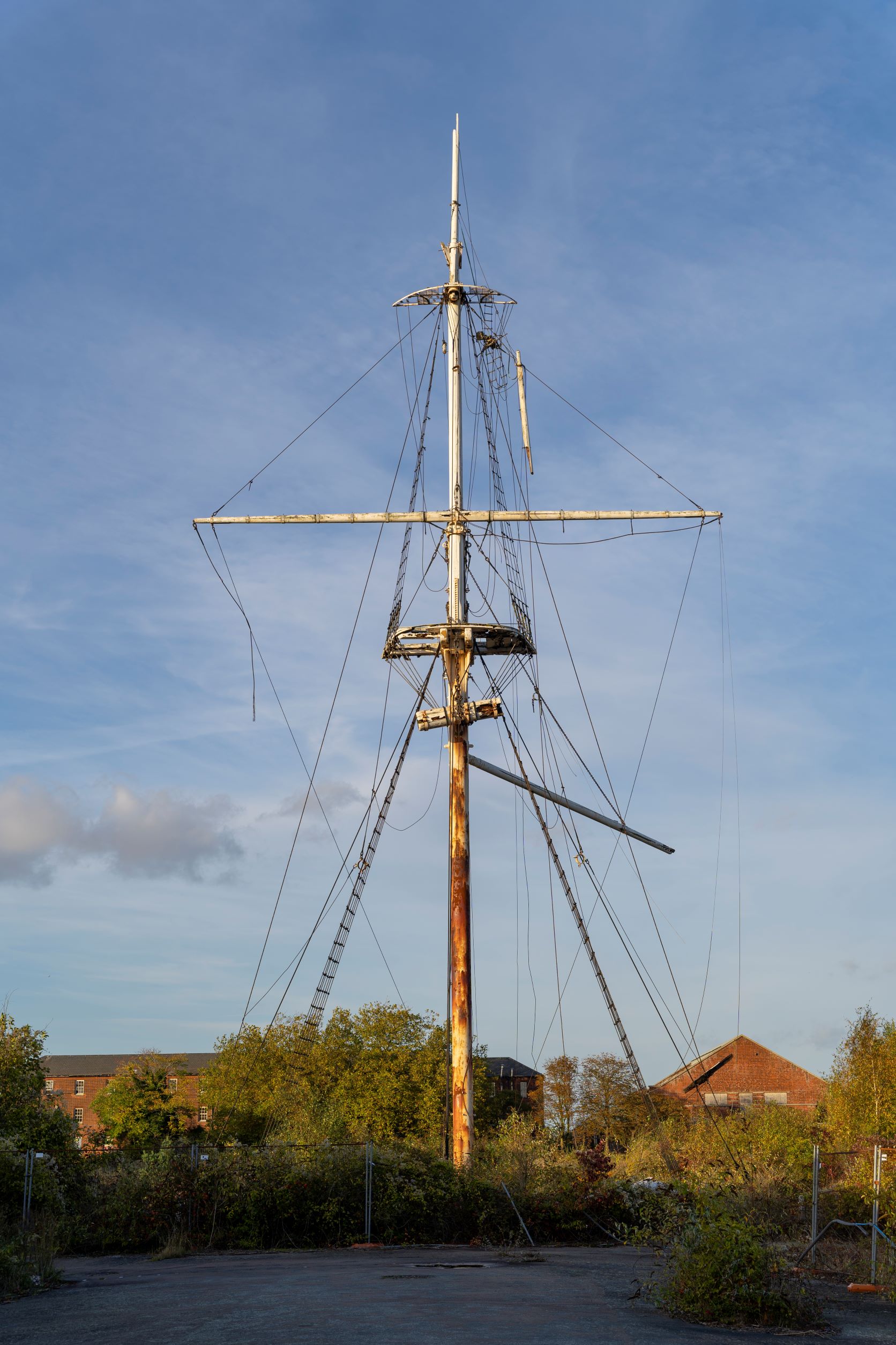 Restoration of Historic HMS Ganges Mast Underway at Wavensmere Homes ...